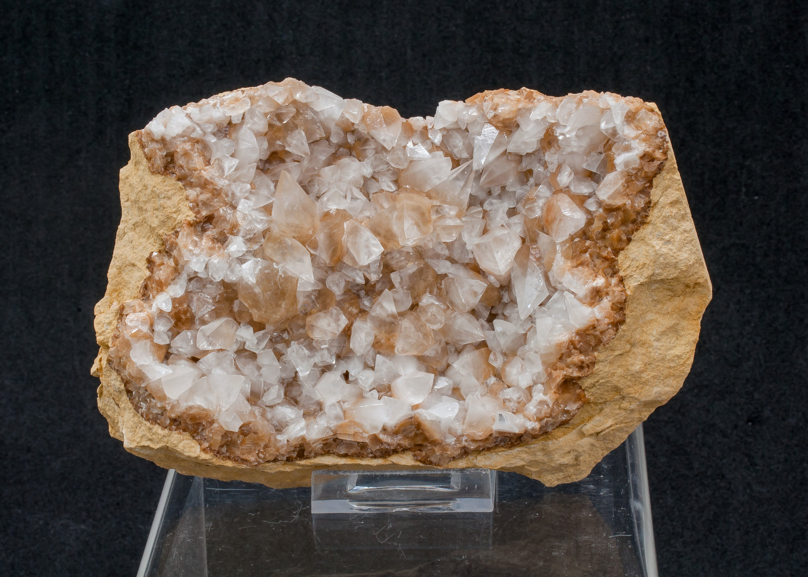 Calcite - Clay Quarry, La Cañada de Verich, Comarca del Bajo Aragón ...