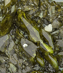 Mineral Specimen: Titanite on Rutile after Ilmenite and with Microcline ...