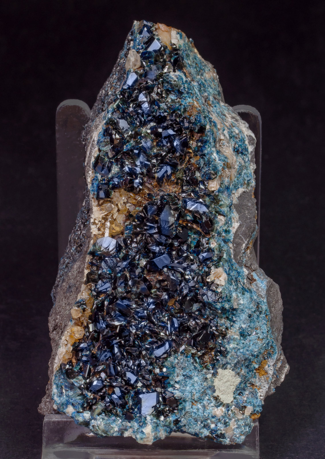 Lazulite with Siderite and Quartz - Crosscut Creek, Kulan Camp area ...