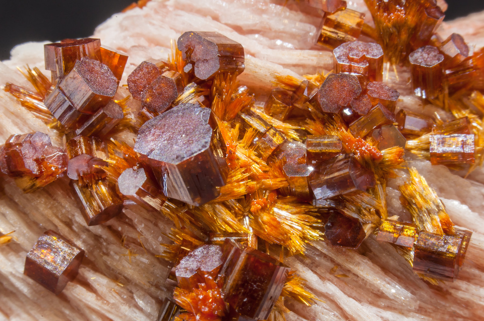 Vanadinite with Baryte - ACF Mine area, Mibladen mining district ...