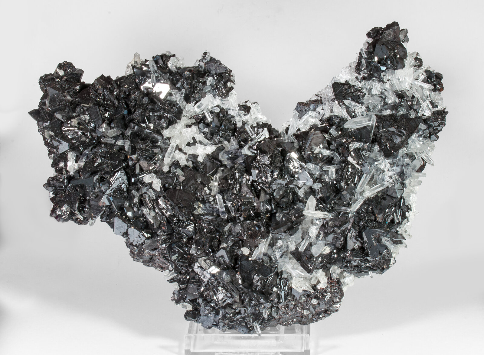 Sphalerite with Quartz - Madan mining area, Rhodope Mountains, Smolyan ...