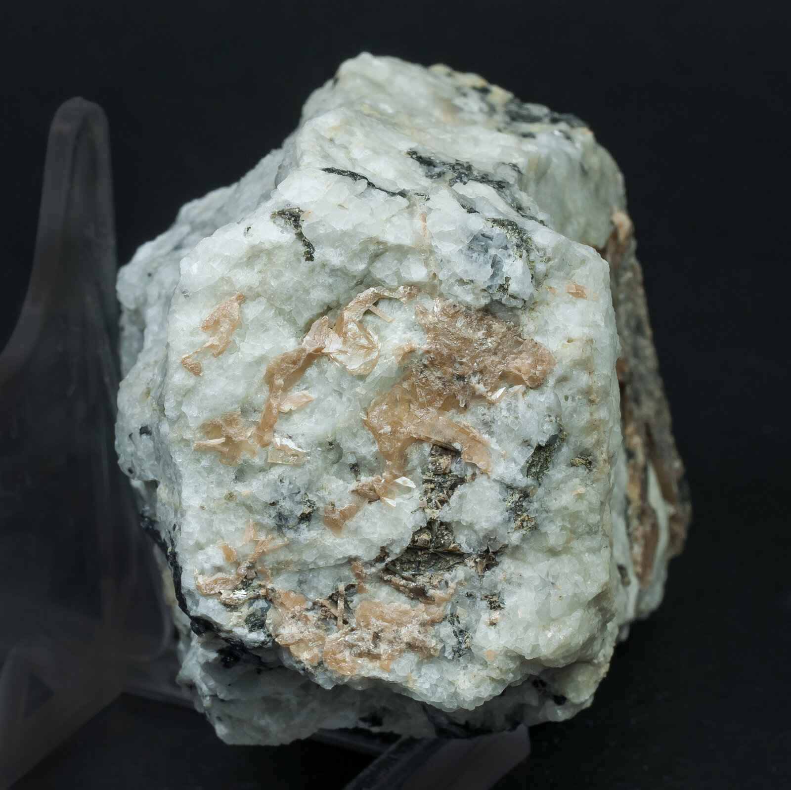 Wulfenite (variety chillagite) with Baryte, Fluorite, Cerussite and ...