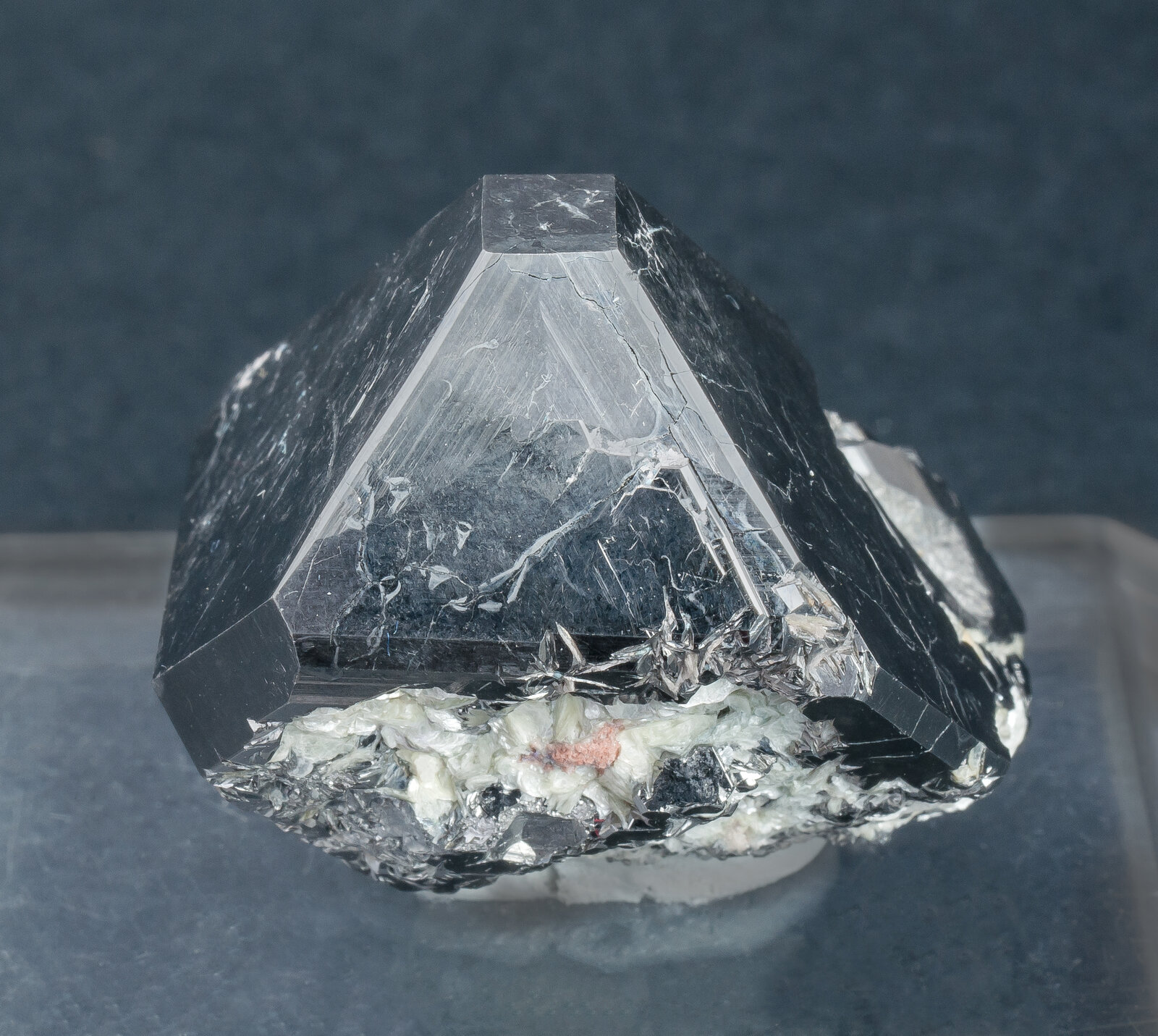 Carrollite with Pyrophyllite - Kamoya South II Mine, Kamoya, Kambove ...