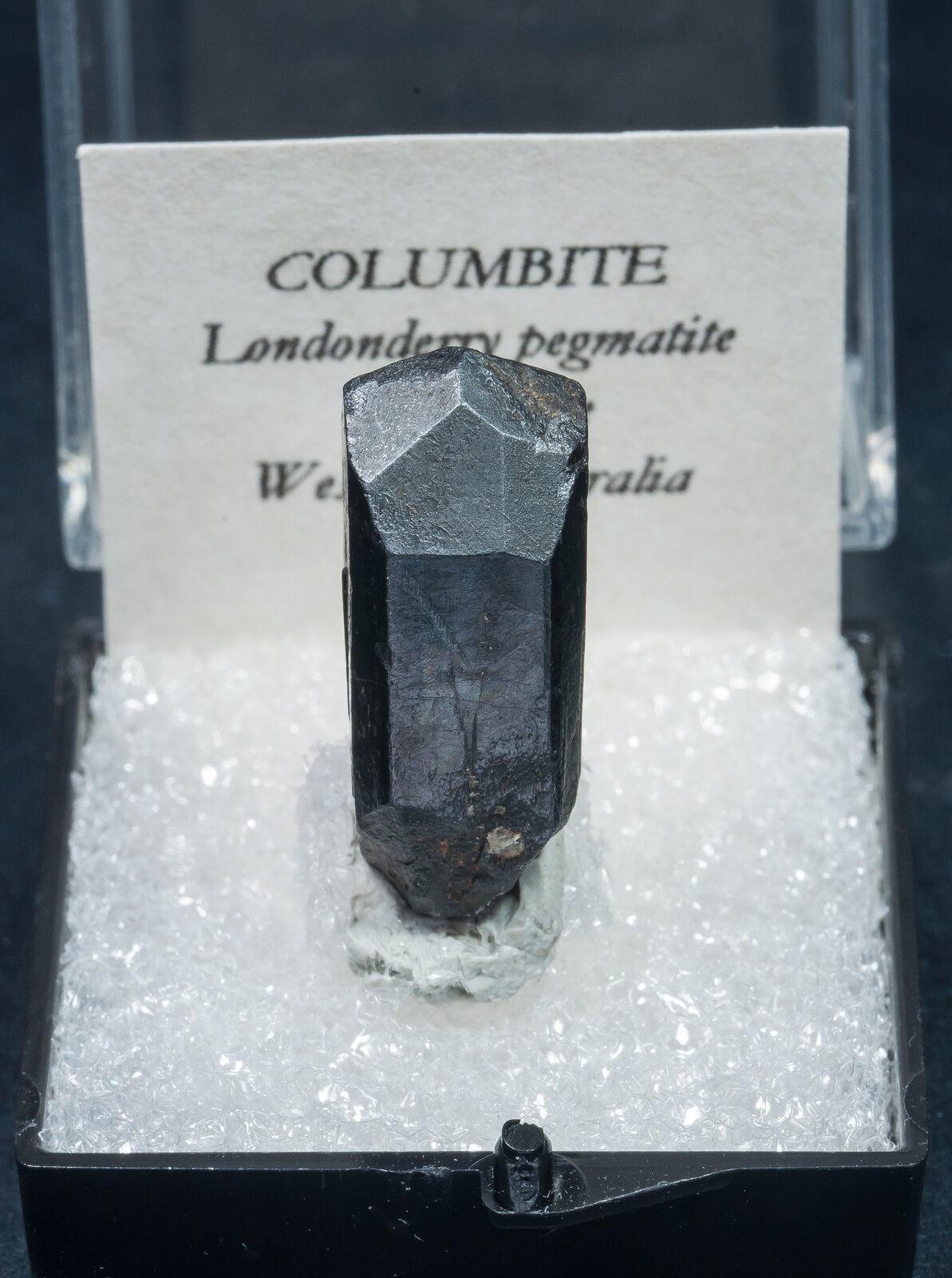 Columbite (Group) - Londonderry pegmatite, Coolgardie Shire, Western ...
