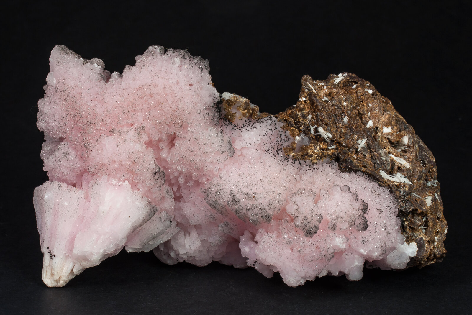 Calcite (variety Mn-bearing calcite) with Manganite - N'Chwaning I Mine ...