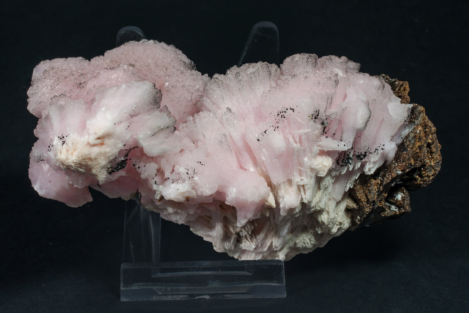 Calcite (variety Mn-bearing calcite) with Manganite - N'Chwaning I Mine ...