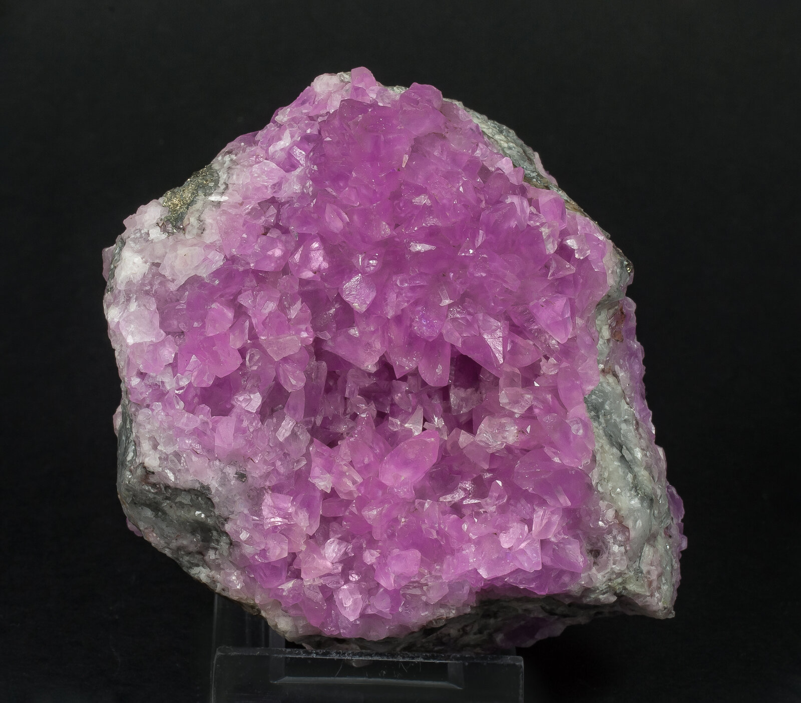 Calcite (variety Co-bearing calcite) - Agoudal Centre Quarry, Tansifite ...