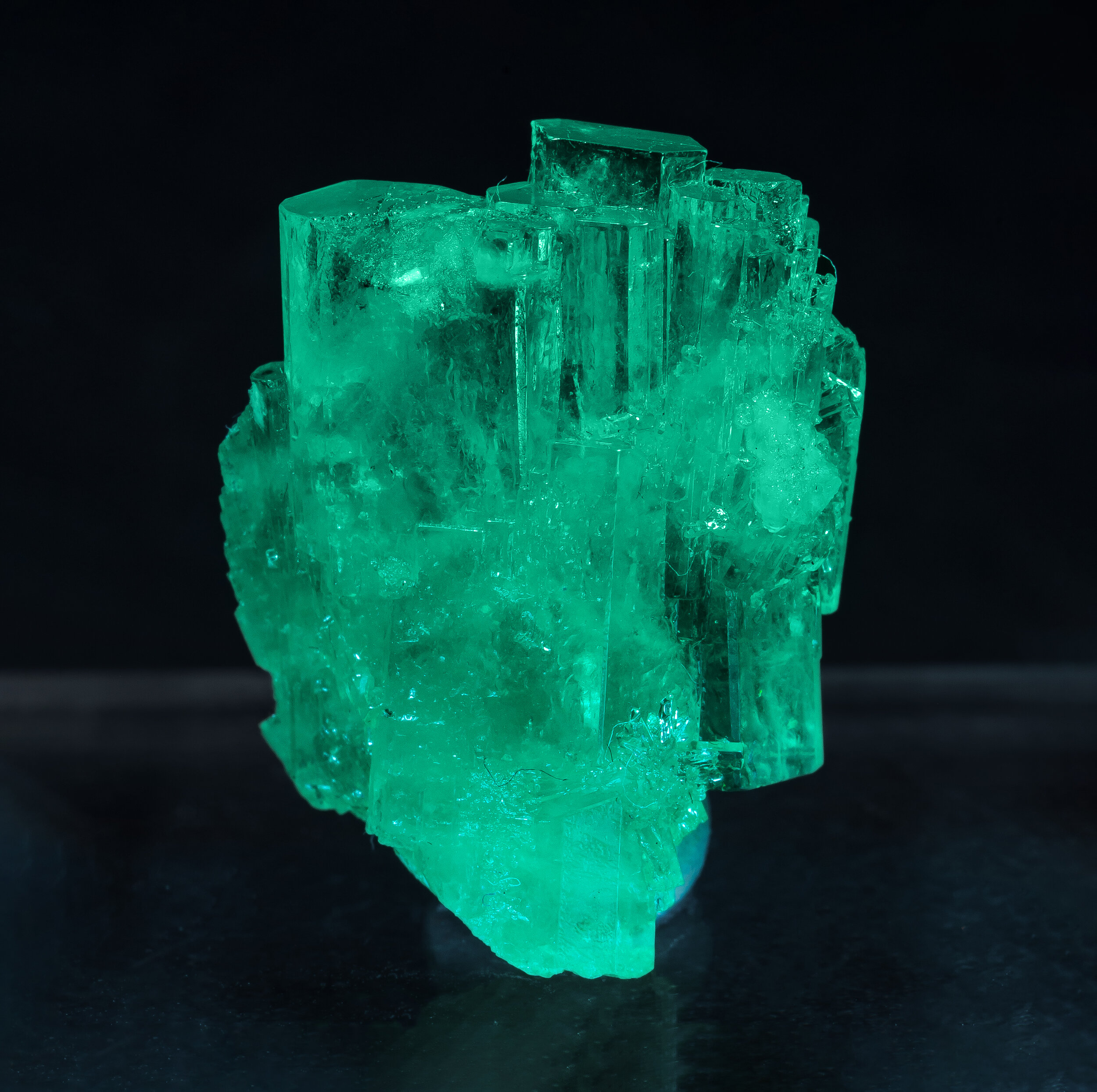 Beryl (variety emerald) - Muzo mining district, Western Emerald Belt ...
