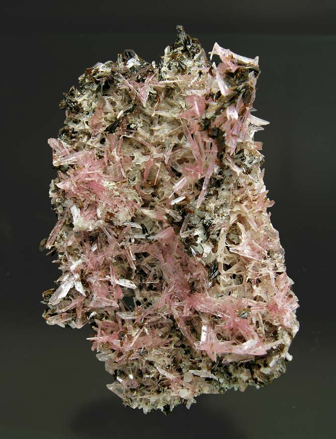Hubeite with Inesite - Fengjiashan Mine, Edong, Daye, Huangshi ...