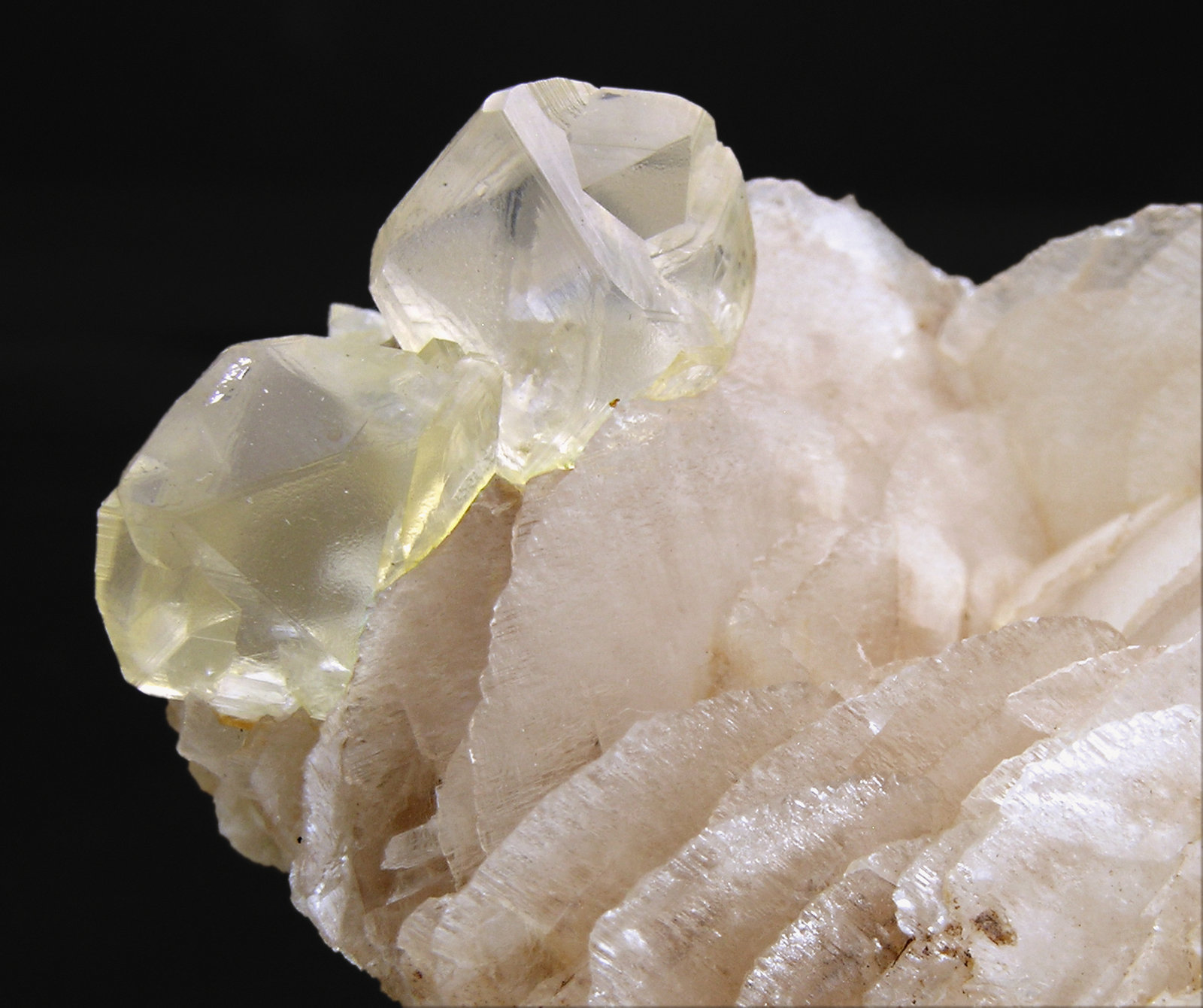 Magnesite with Dolomite - Azcárate Quarry, Eugui, Esteríbar, Comarca ...