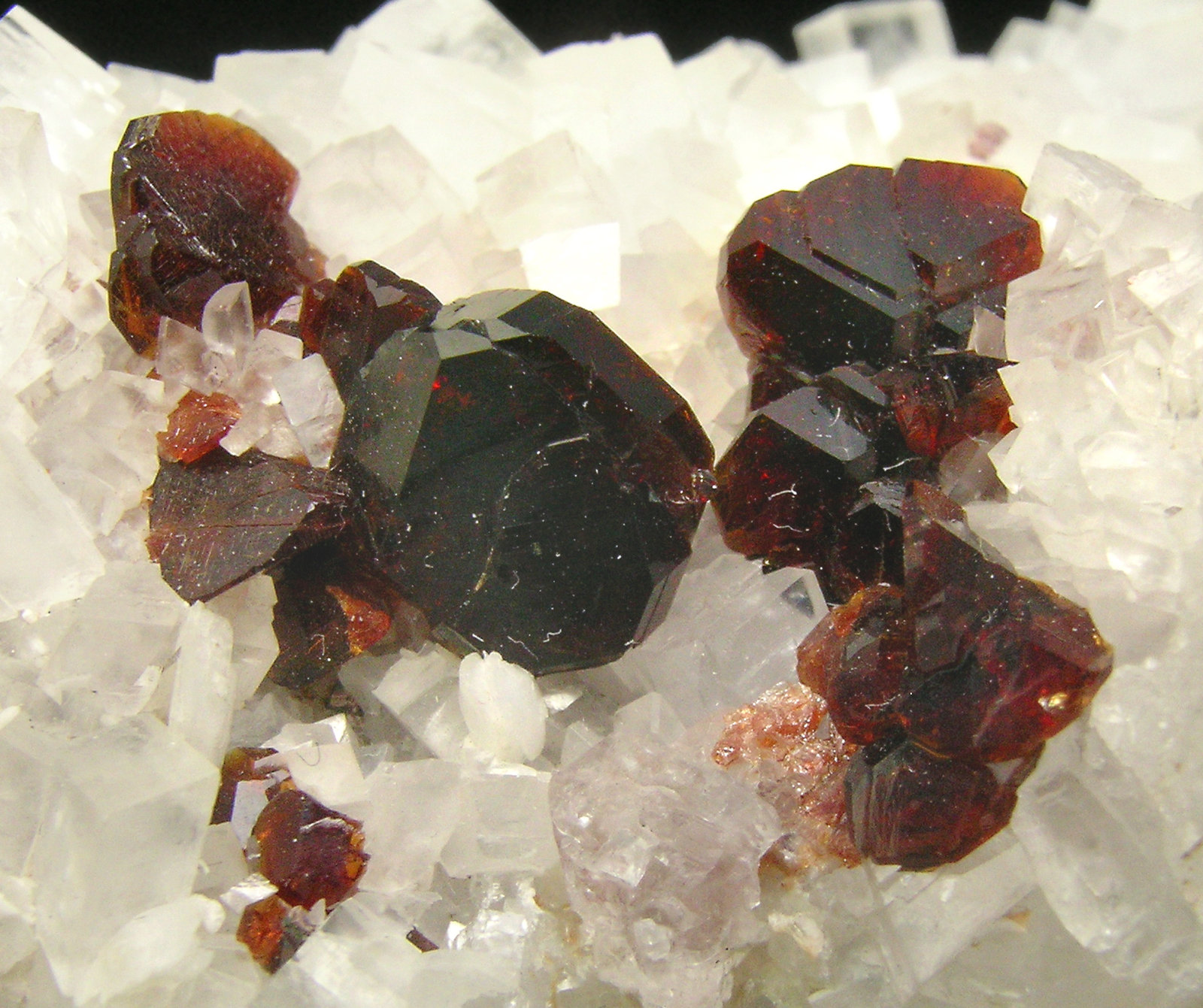 Fluor-uvite with Magnesite - Pomba Pit, Serra das Éguas, Brumado, Bahia ...