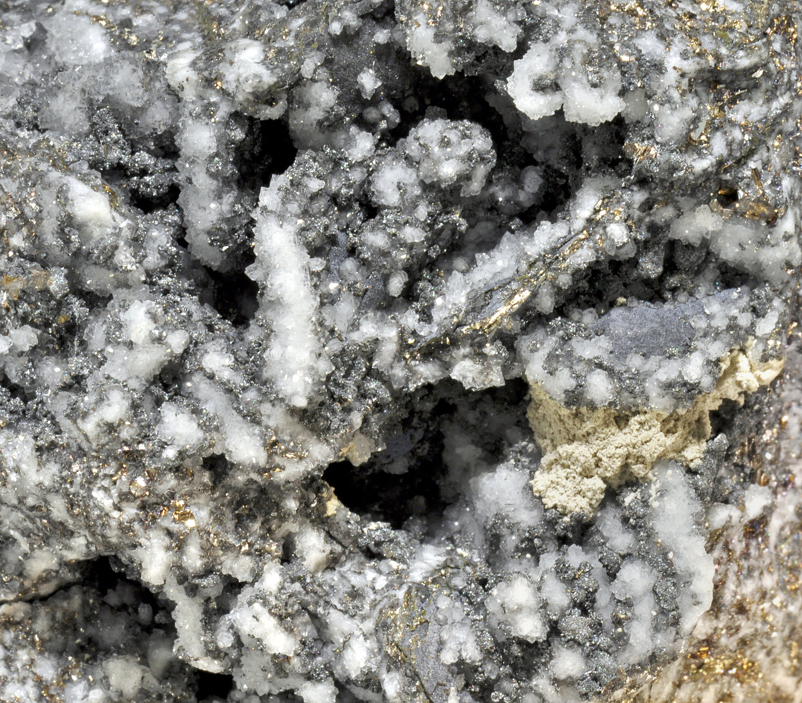 Bismuth with Quartz - La Espuela de San Miguel Mine, Villanueva de ...