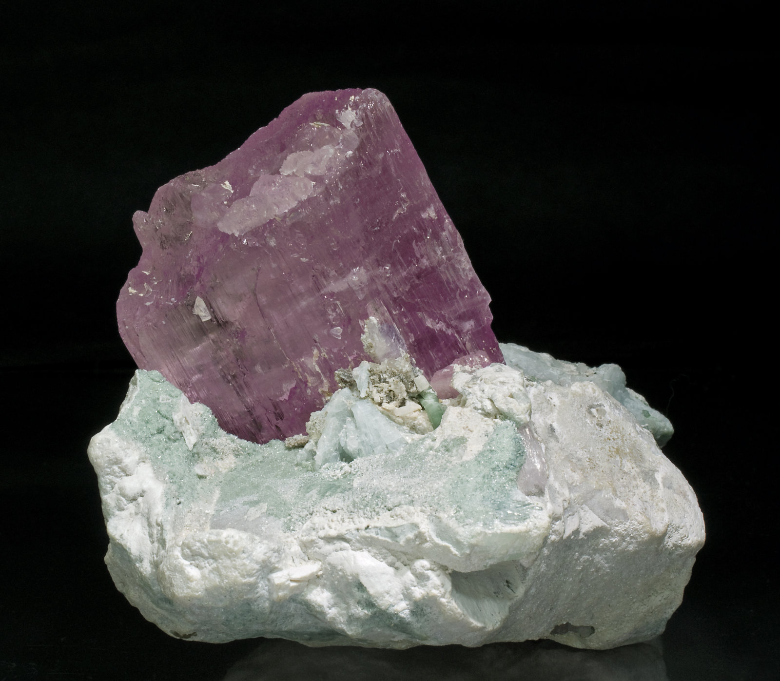 Spodumene (variety kunzite) with Albite and Elbaite - Kunar Province ...