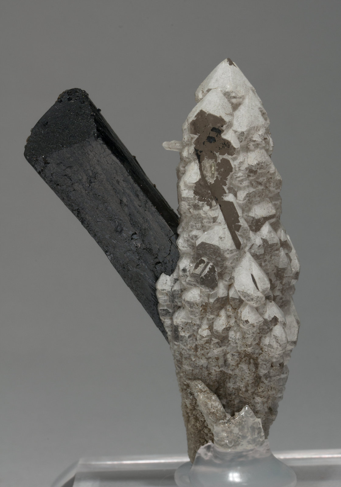 Ilvaite with Quartz - Huanggang Mines, Hexigten Banner (Kèshíkèténg Qí ...